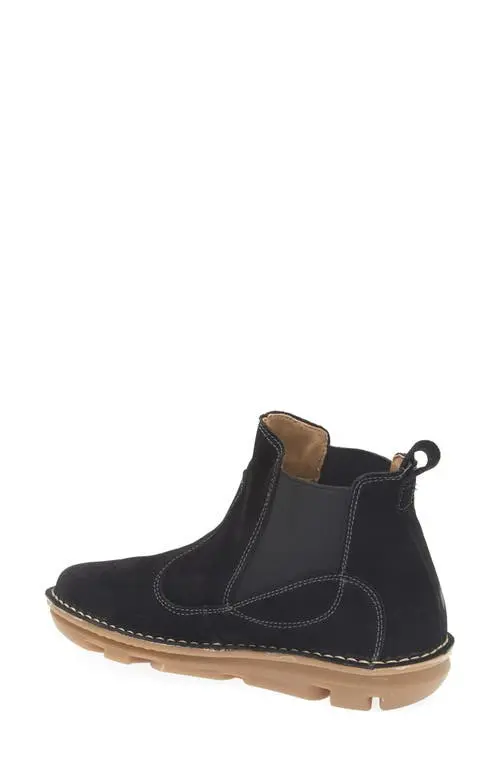 ON FOOT Silken Chelsea Boot - Black