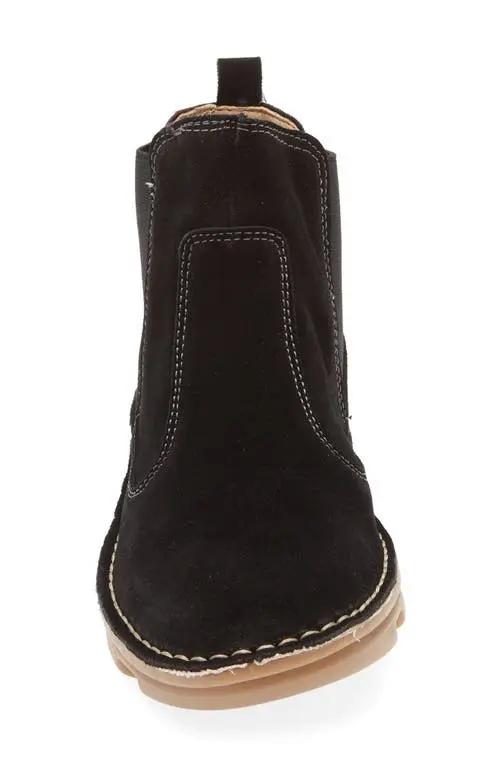 ON FOOT Silken Chelsea Boot - Black