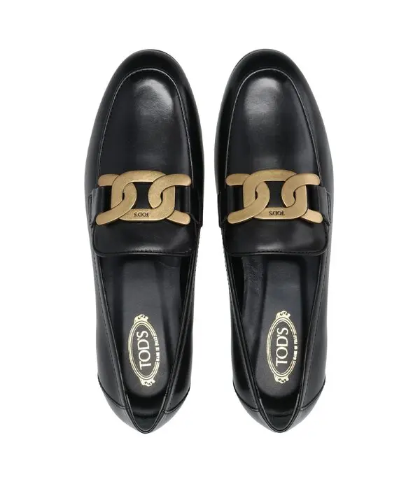 TOD'S Loafer With Chain Accessory - Black