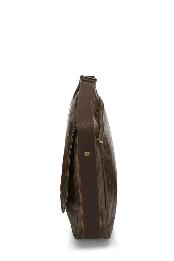 LOUIS VUITTON Monogram Messenger Beaubourg