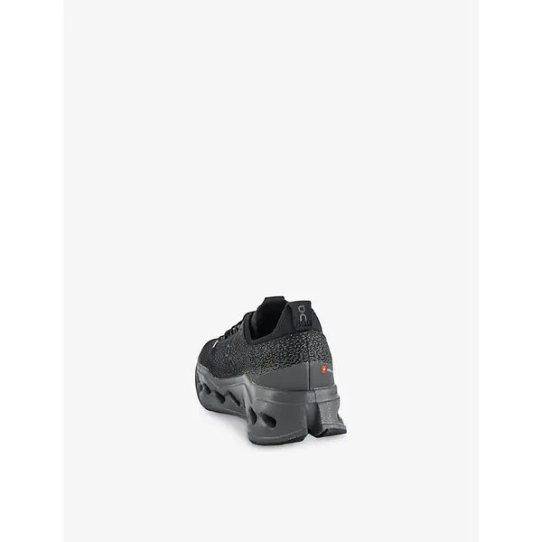 On Cloudsurfer Max Woven Low-top Trainers - Black
