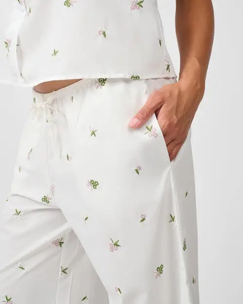 WeWoreWhat Ruffle Hem Cropped Pants - Ivory
