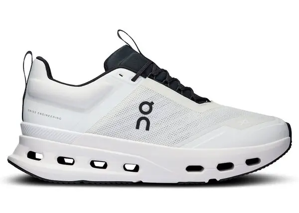 On Running Cloudnova X - White/black