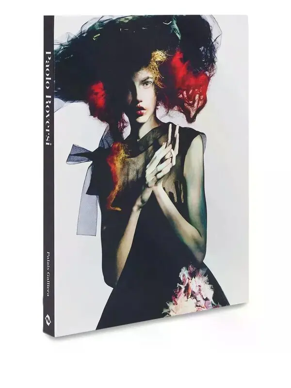 THAMES E HUDSON Paolo Roversi Book