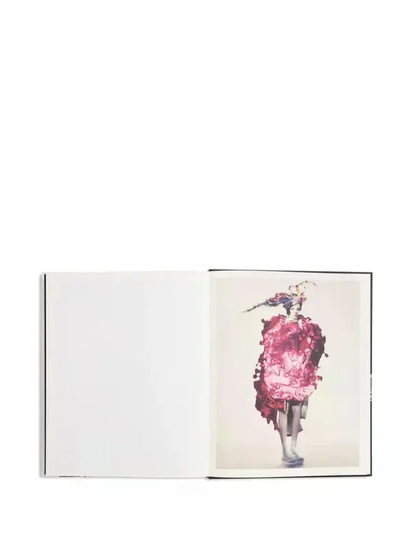 THAMES E HUDSON Paolo Roversi Book