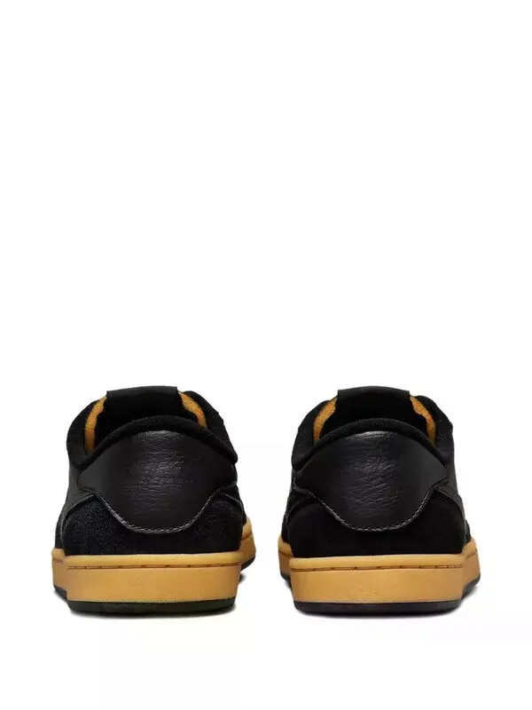 Nike Sb Fc Classic Sneakers