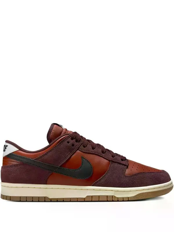 Nike Dunk Low Retro Se Sneakers - Red