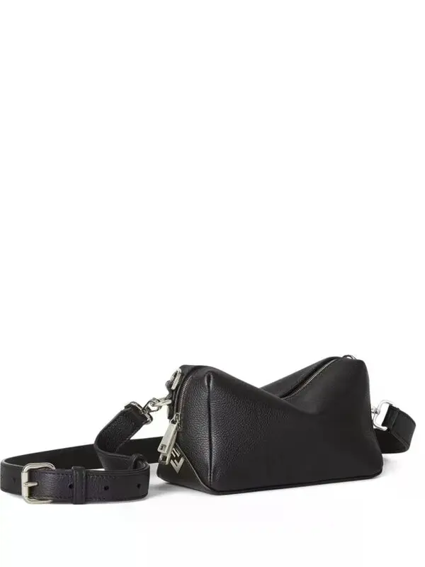 Fendi Zip-fastening Calfskin Shoulder Bag - Black
