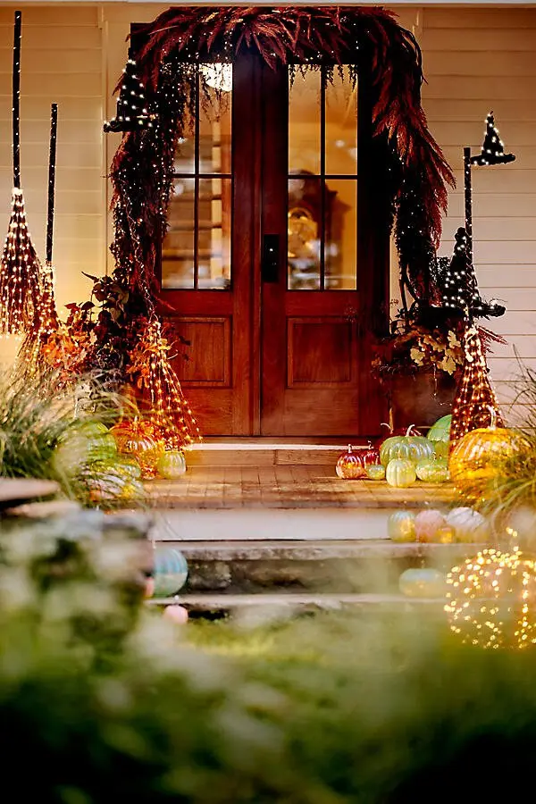 TERRAIN Led Cascading Boughs Garland