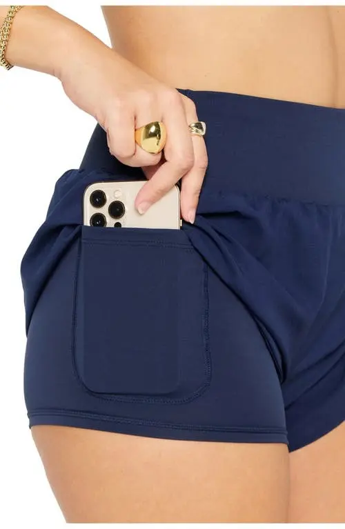 FABLETICS 3" Sun Chaser Short