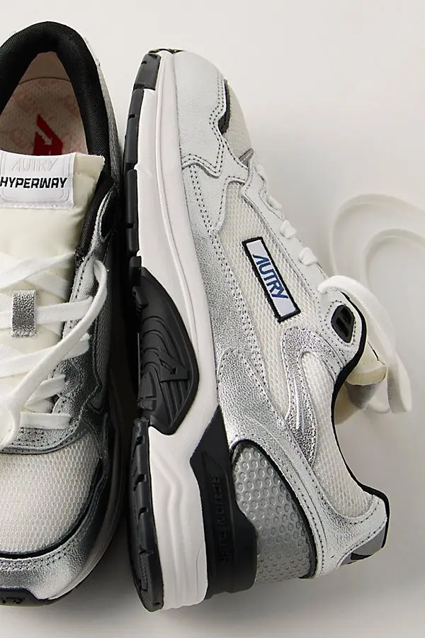 AUTRY Hyperway Low-top Sneakers - Silver/black