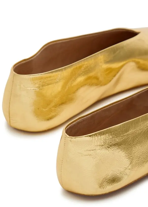 THE ROW Stella Metallic Leather Ballet Flats - Gold