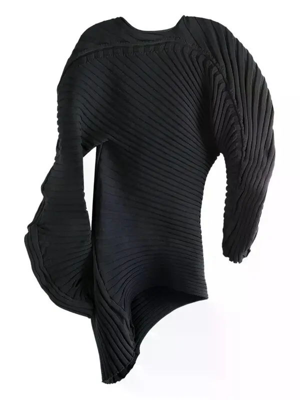 Issey Miyake Asymmetric Hem Sweater