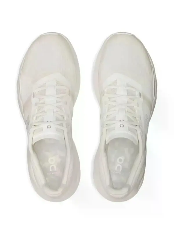 On Cloudpulse Sneakers - White