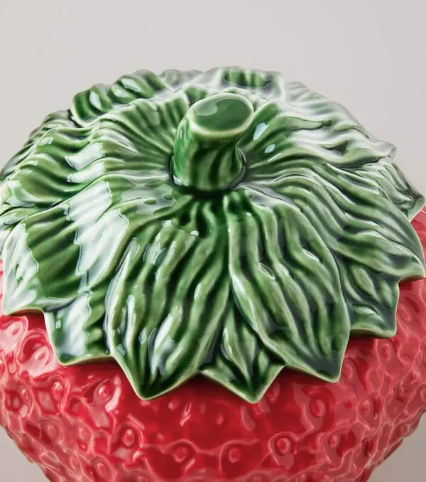 BORDALLO PINHEIRO Strawberries Large Ceramic Tureen