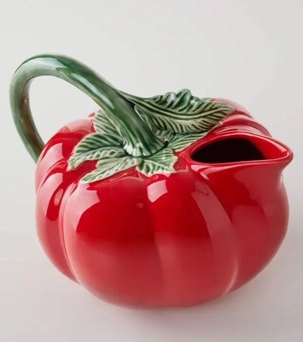 BORDALLO PINHEIRO Tomate Ceramic Pitcher