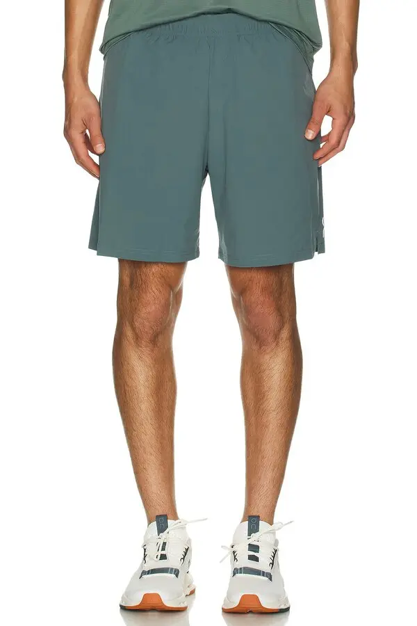 On 7" Core Shorts - Olive