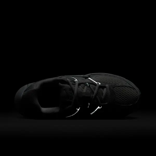 Nike V5 Rnr Sneakers With Reflective Details