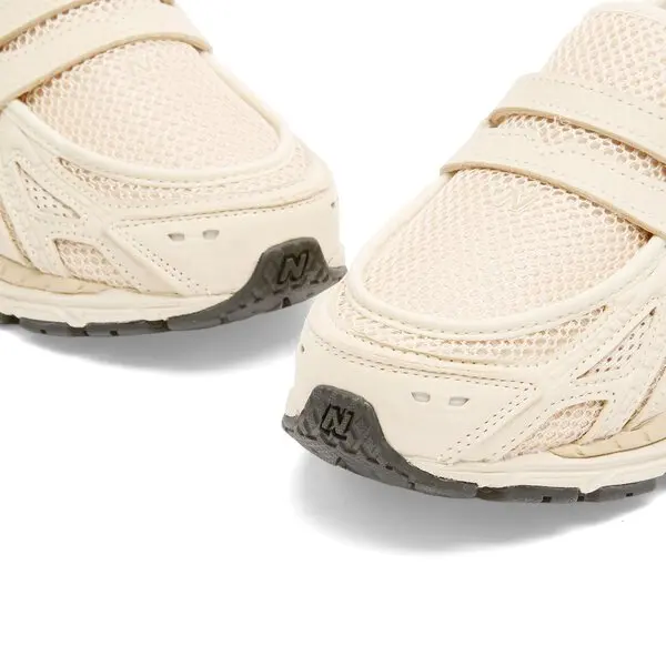 NEW BALANCE 1906l Sneaker