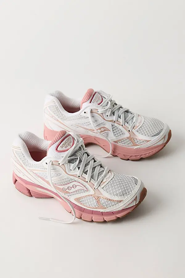 Saucony Progrid Guide 7 Sneakers - White/peach