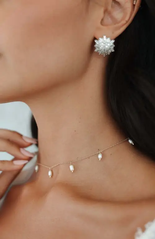 UNTAMED PETALS Angelica Pearl Necklace