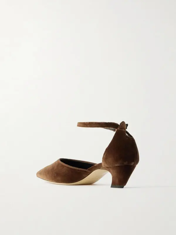 Le Monde Beryl Victoria Suede Pumps