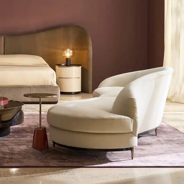 CARACOLE Rosetta Accent Table