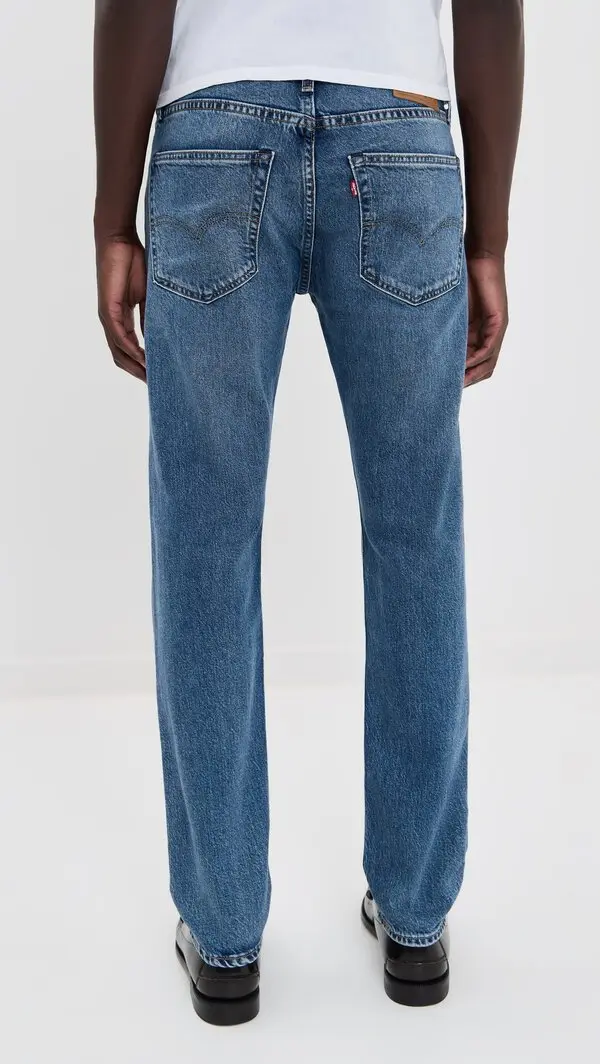 LEVI'S 502 Taper Jeans - A Step Ahead