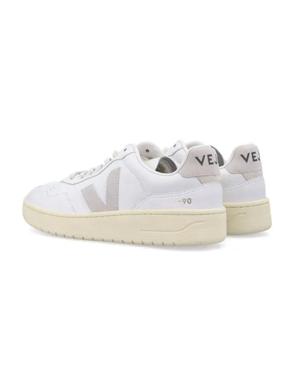 VEJA V-90 Sneakers
