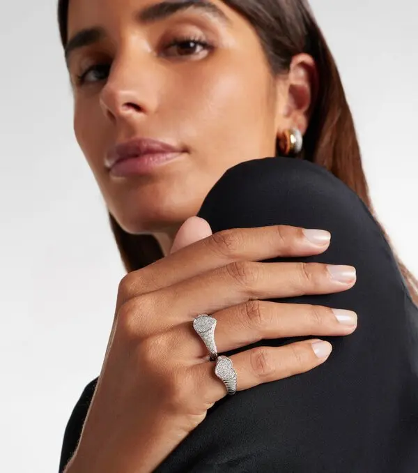 Yvonne Léon Diamond Heart Signet Ring - Silver