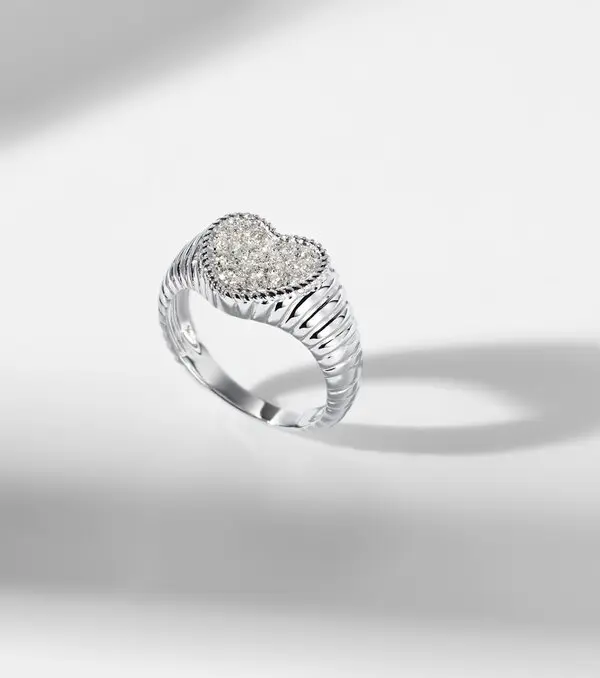 Yvonne Léon Diamond Heart Signet Ring - Silver