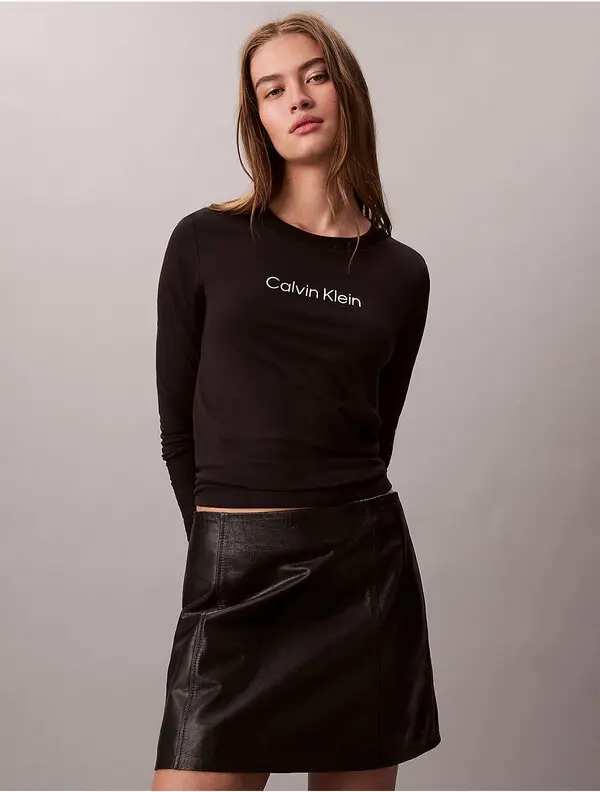 Calvin Klein Standard Logo Slim T-shirt