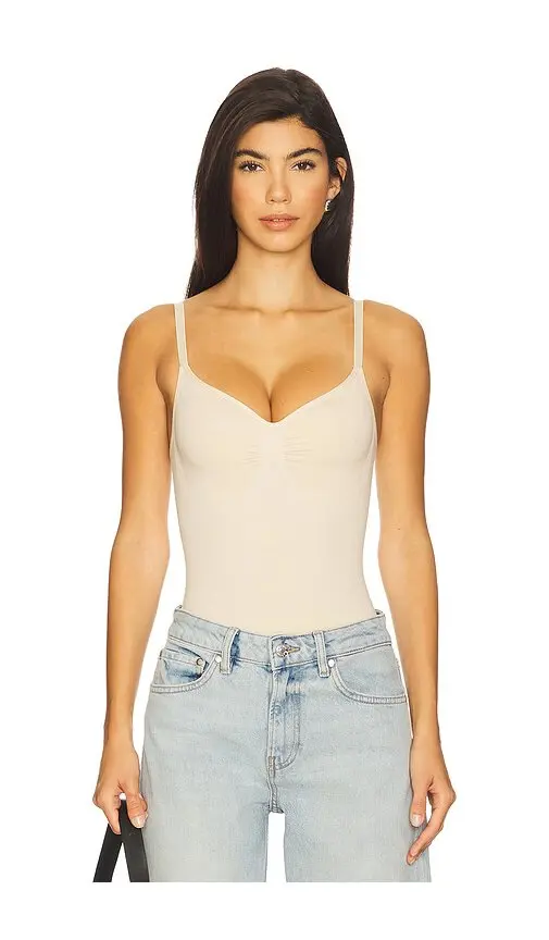 SKIMS Seamless Sculpt Bodysuit Brief - Sand