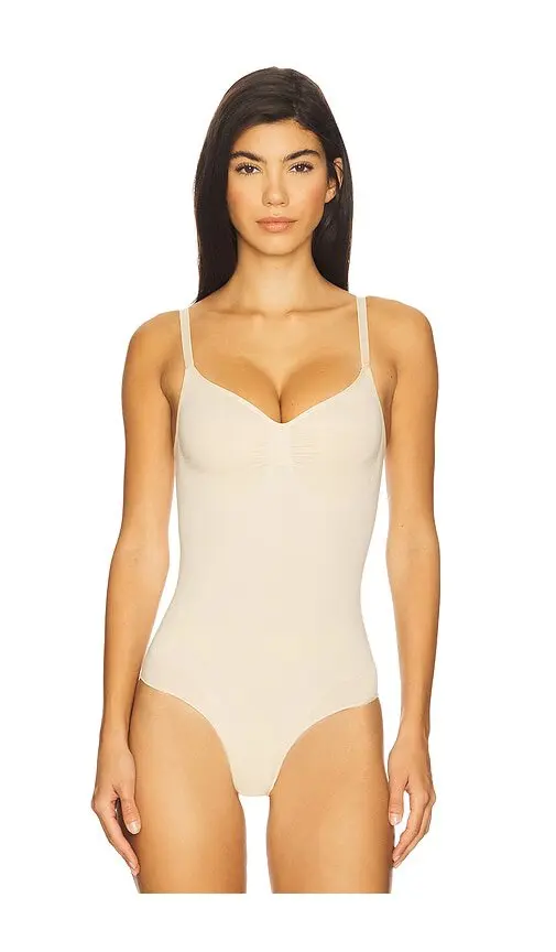 SKIMS Seamless Sculpt Bodysuit Brief - Sand