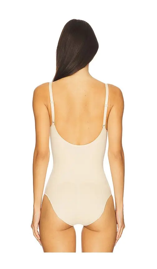 SKIMS Seamless Sculpt Bodysuit Brief - Sand