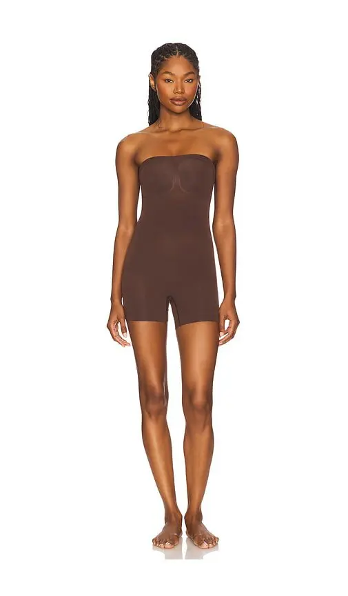 SKIMS Seamless Sculpt Strapless Shortie Bodysuit - Cocoa