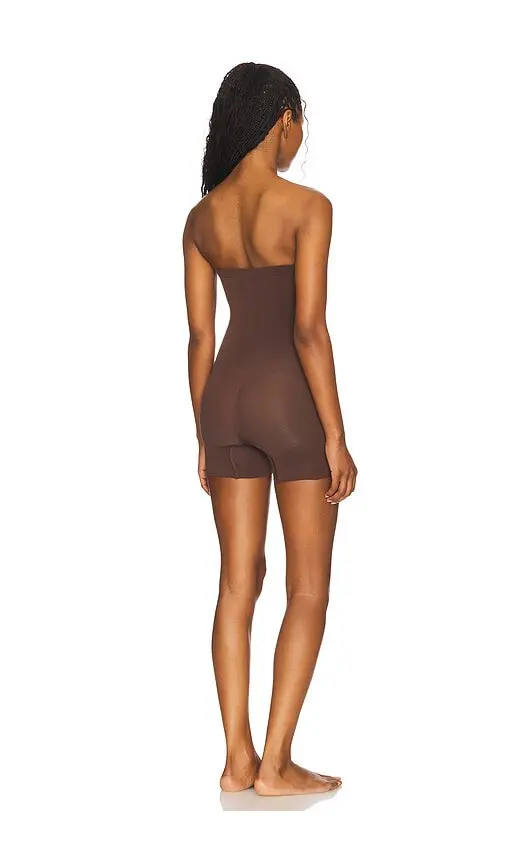 SKIMS Seamless Sculpt Strapless Shortie Bodysuit - Cocoa