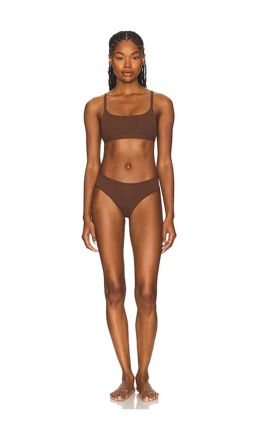 SKIMS Fits Everybody Scoop Bralette In Chocolate - Cocoa