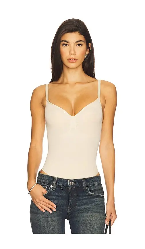 SKIMS Seamless Sculpt Thong Bodysuit - Sand
