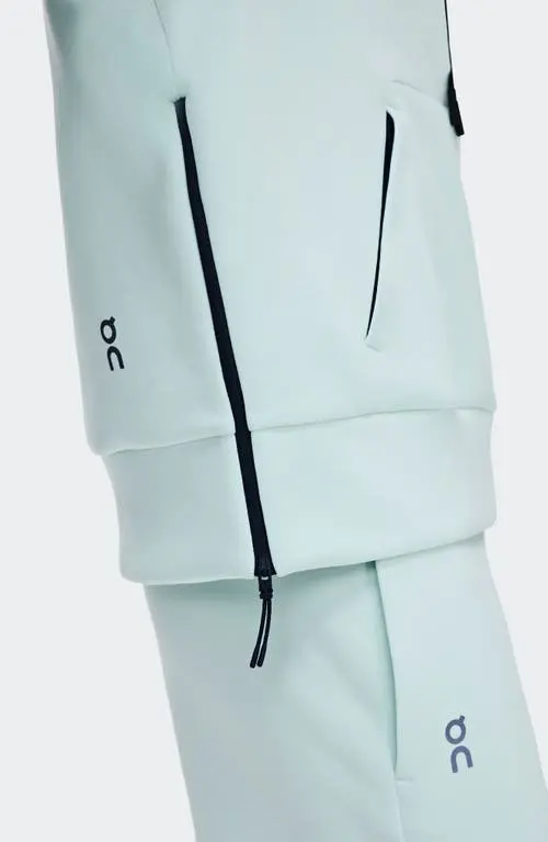 On Focus Tech Hoodie - Flurry