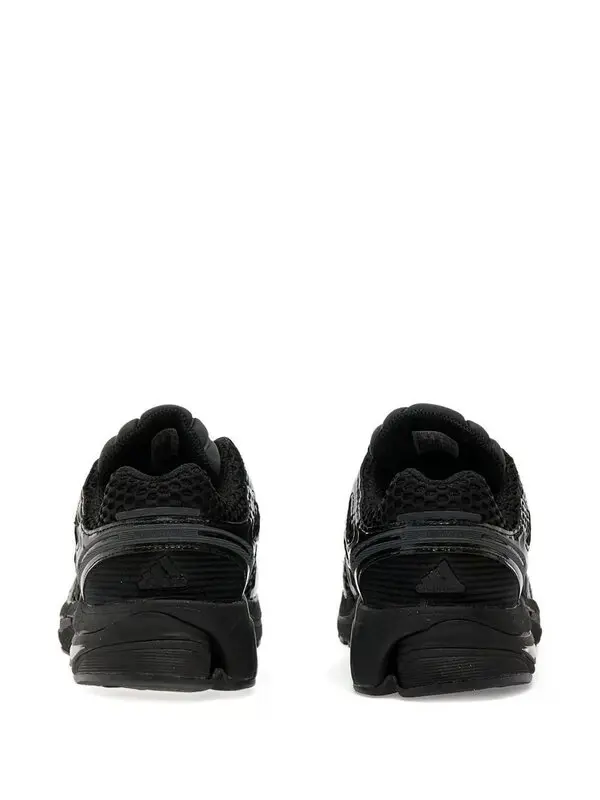 Adidas Adistar Control Mesh-panel Sneakers - Black