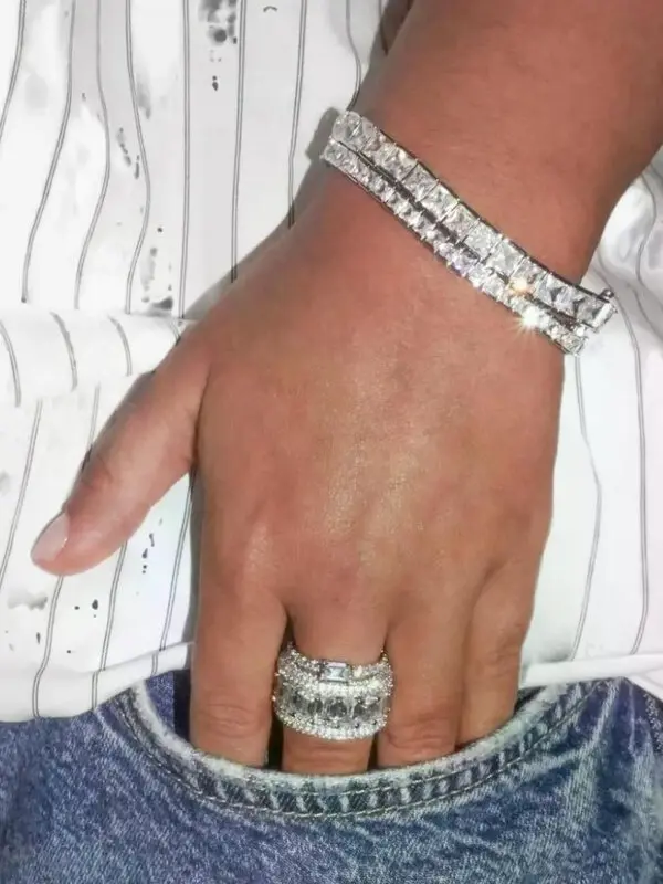 IZABEL DISPLAY Square Tennis Bracelet With Zirconia