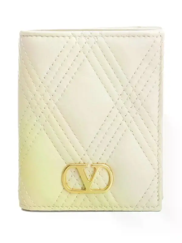 Valentino Garavani Quilted Vlogo Wallet - Neutrals