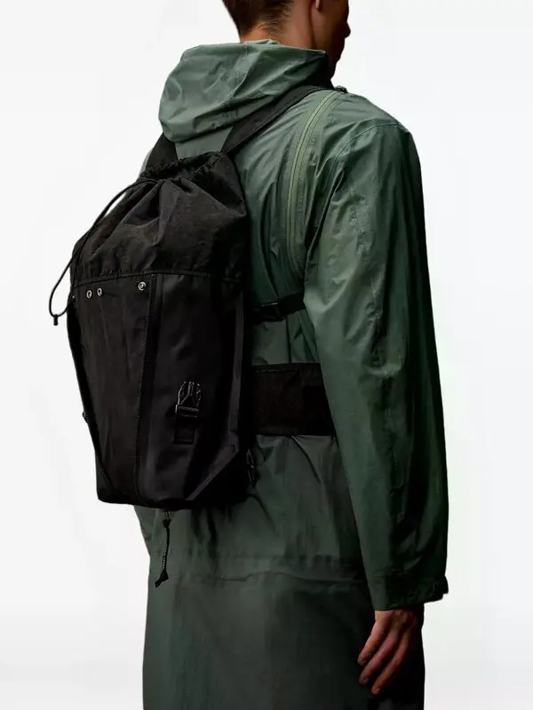 C.P. COMPANY Buckle-fastening Roll-top Transformable Bag