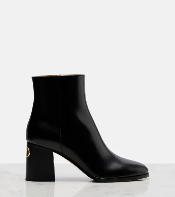 Valentino Garavani Vlogo Leather Ankle Boots - Black