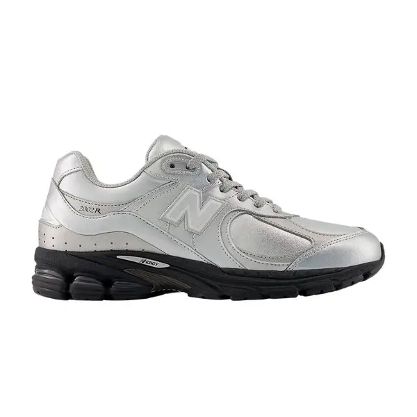 NEW BALANCE 2002r Leather Pack Metallic Sneakers - Silver