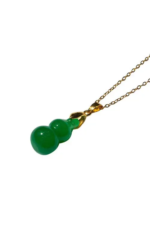 SEREE Hulu Gemstone Pendant Necklace - Green