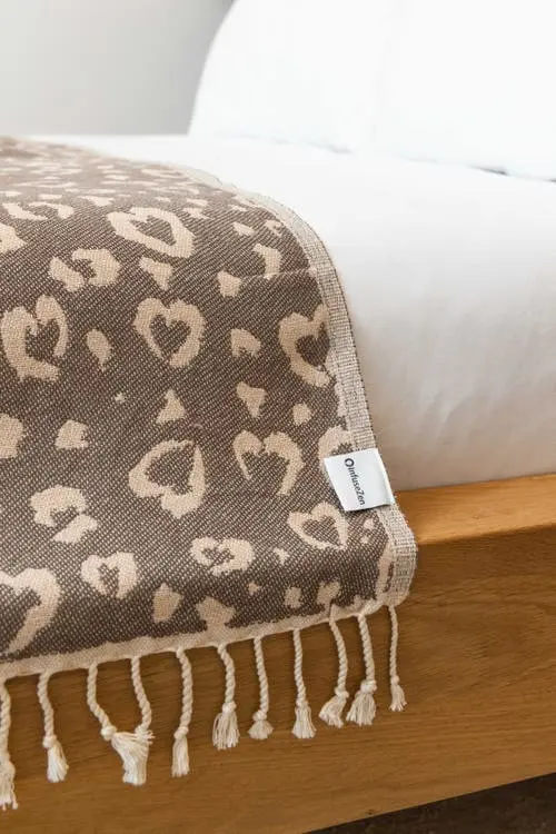 INFUSEZEN Leopard Heart Organic Cotton Medium Weight Throw Blanket - Brown