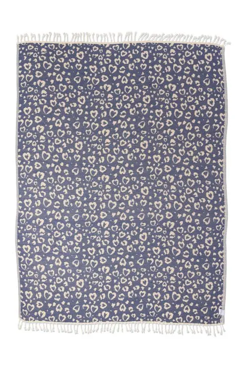 INFUSEZEN Leopard Heart Organic Cotton Medium Weight Throw Blanket - Navy