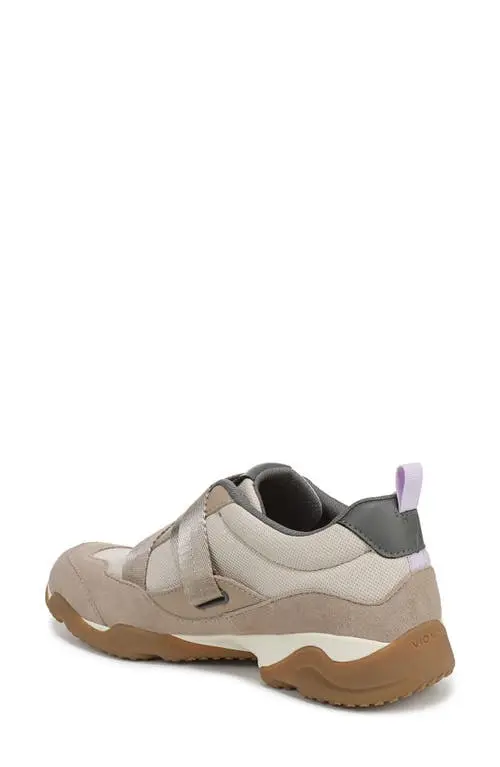 Vionic Walk Slim Gia Sneaker